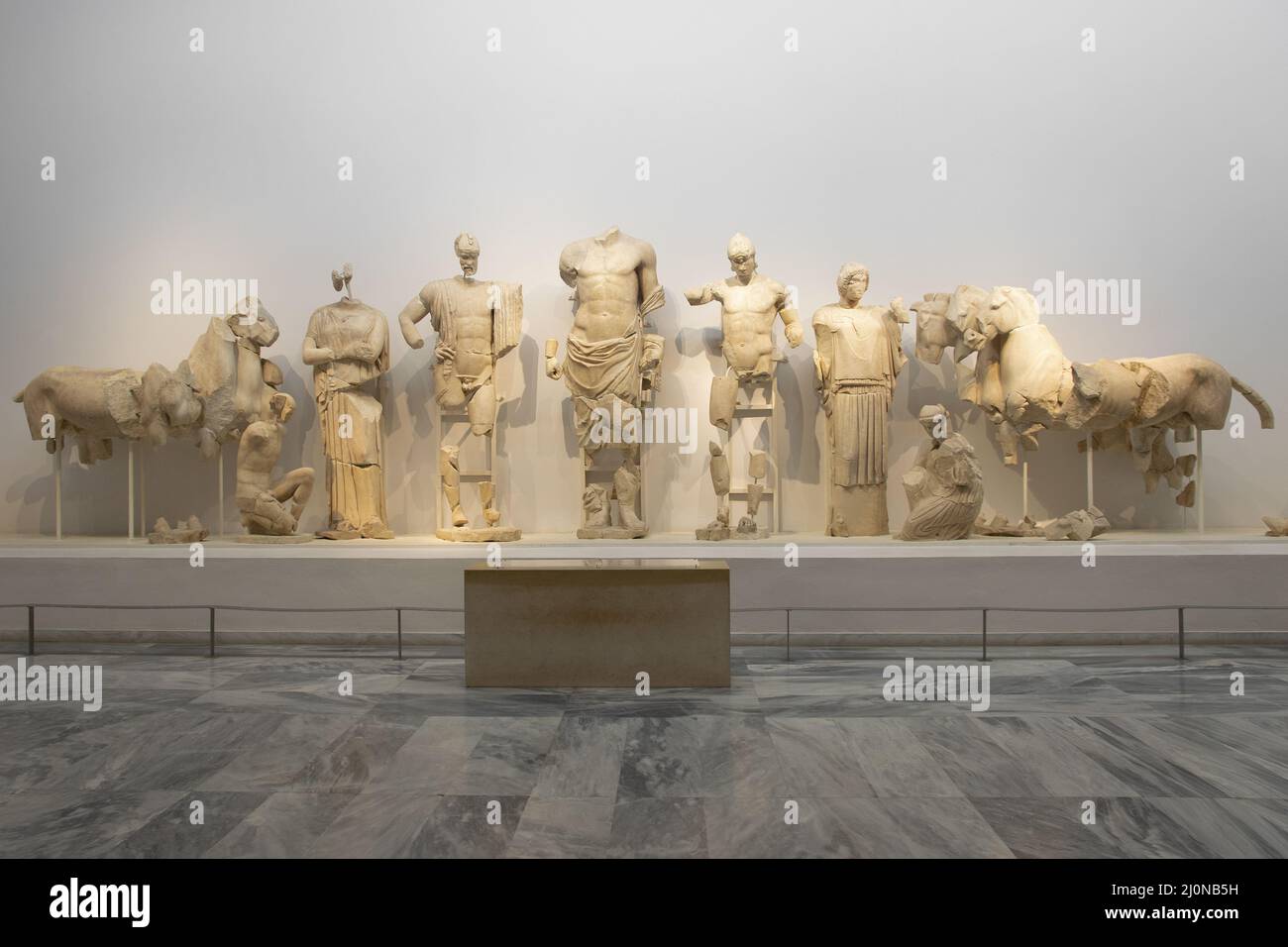 Famous ancient greek sculptures hi-res stock photography and images - Alamy