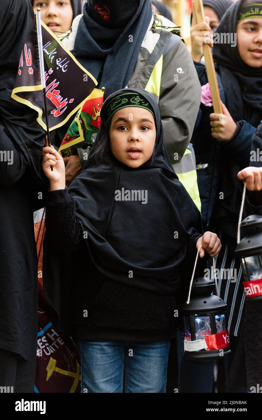 Islamic religious procession hi-res stock photography and images - Alamy