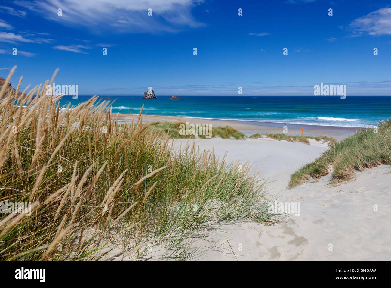 The spectacular coastline at Sandfly Bay Stock Photo - Alamy
