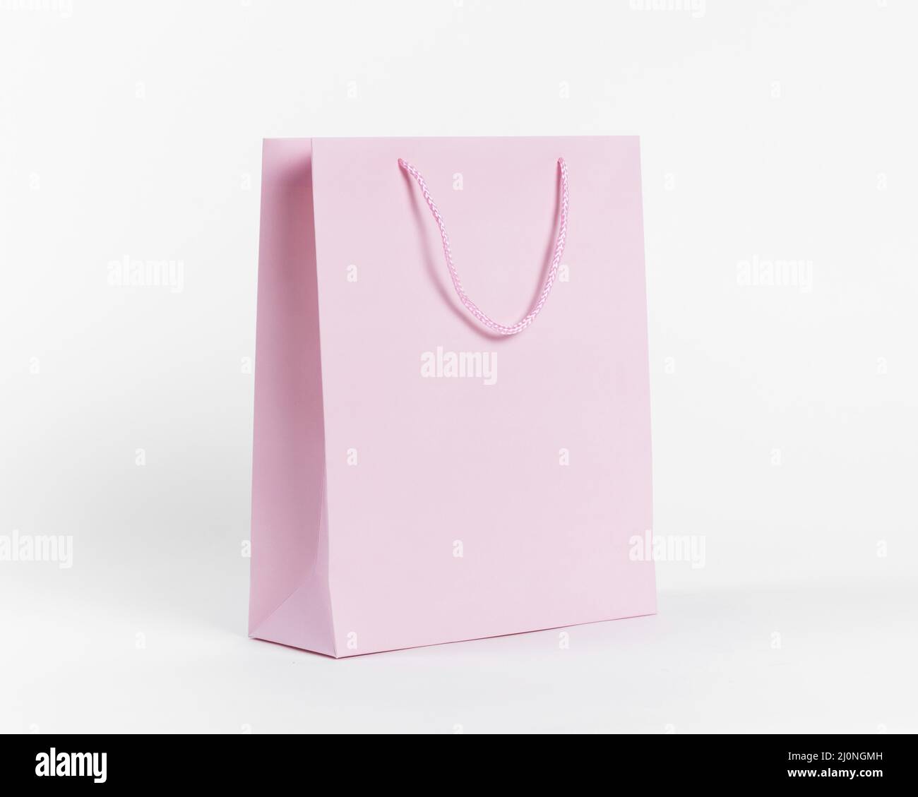 Paper shopping bag high resolution hi-res stock photography and images - Alamy