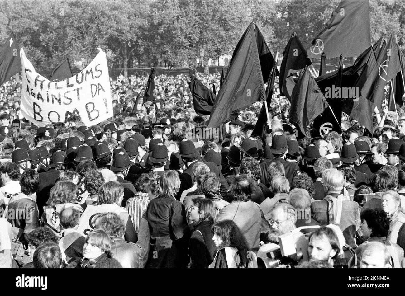 CND Peace March in Hyde Park in London October 1983. Picture taken 22nd ...