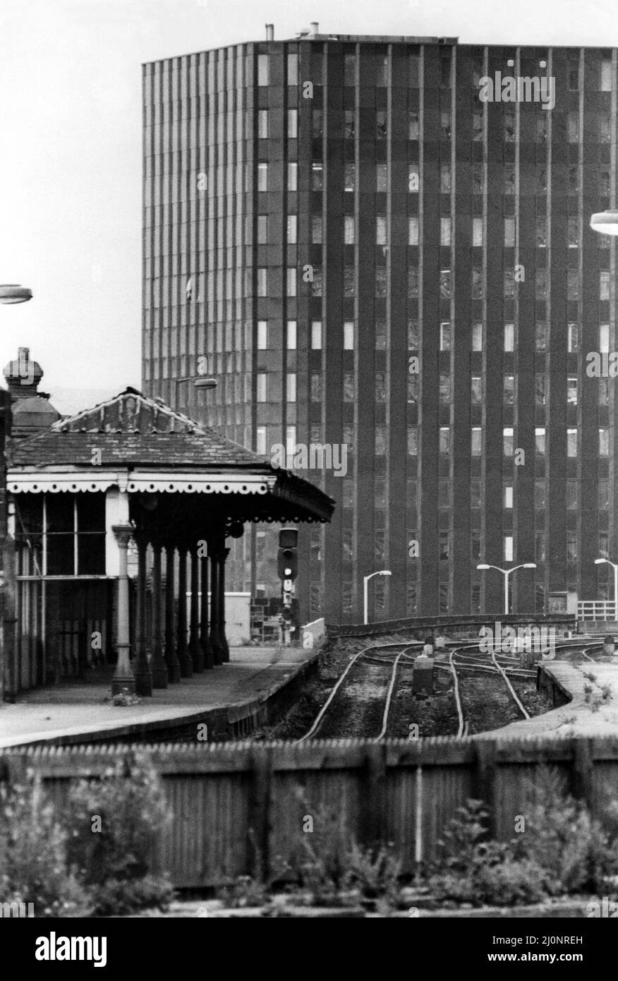 The platform of Manors Railway Station in Newcastle on 18th February ...
