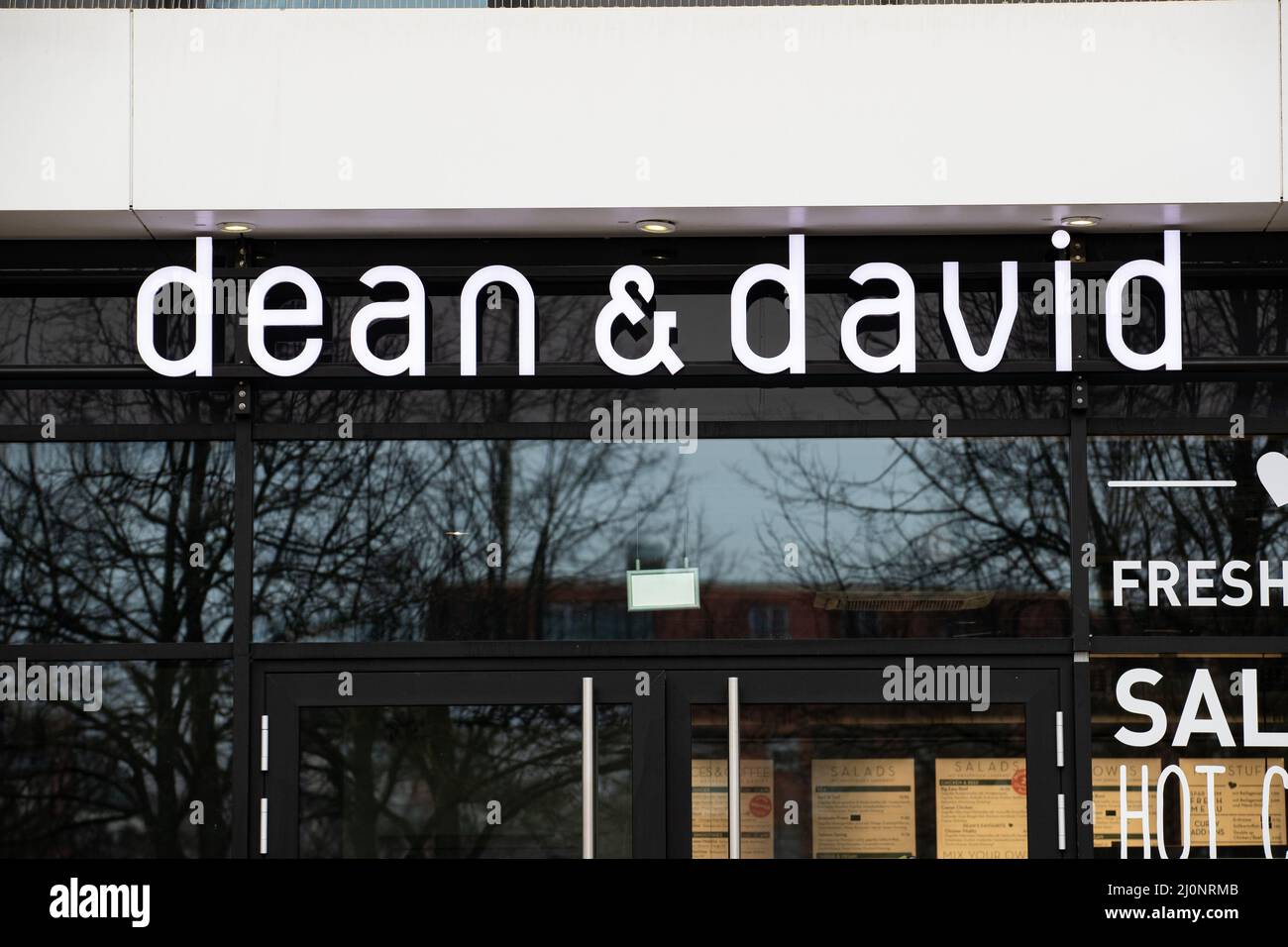 Branch of the fast food chain Dean & David seen in the Parstadt ...