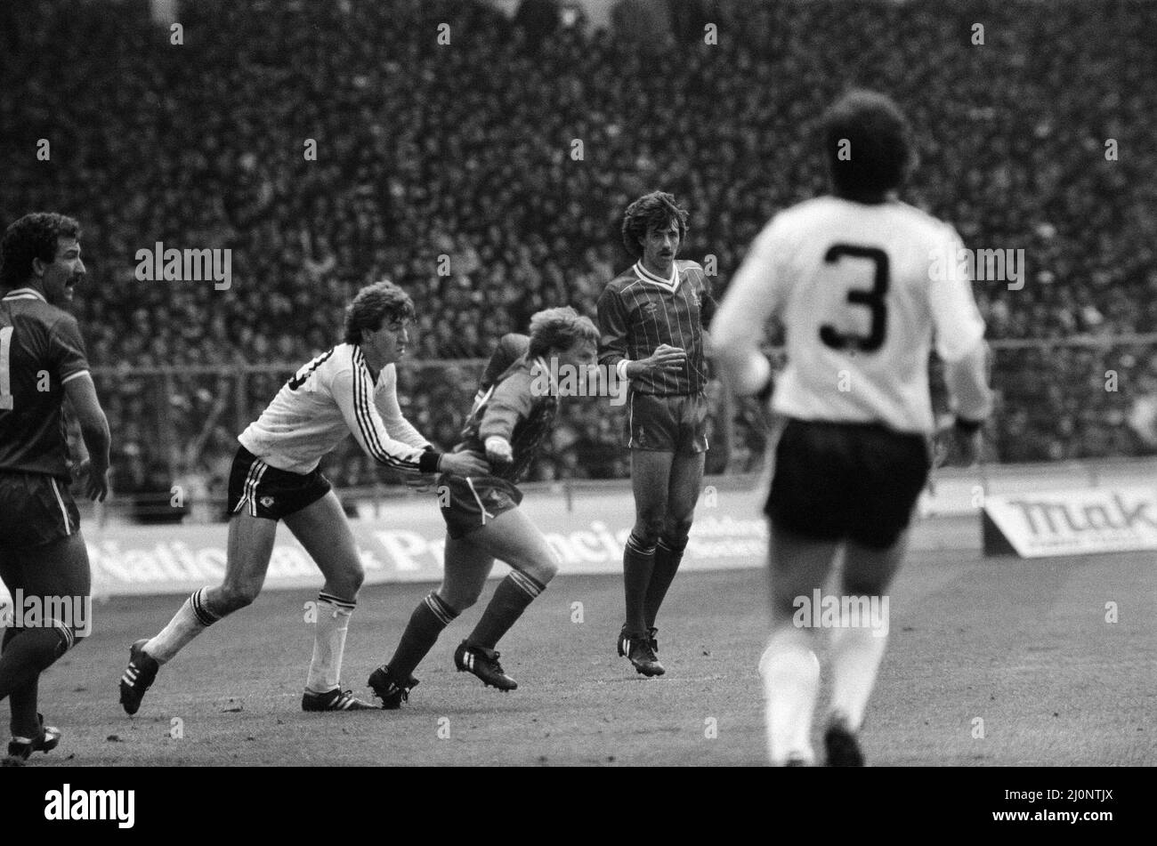Liverpool v Manchester United, Football League Cup Final at Wembley ...