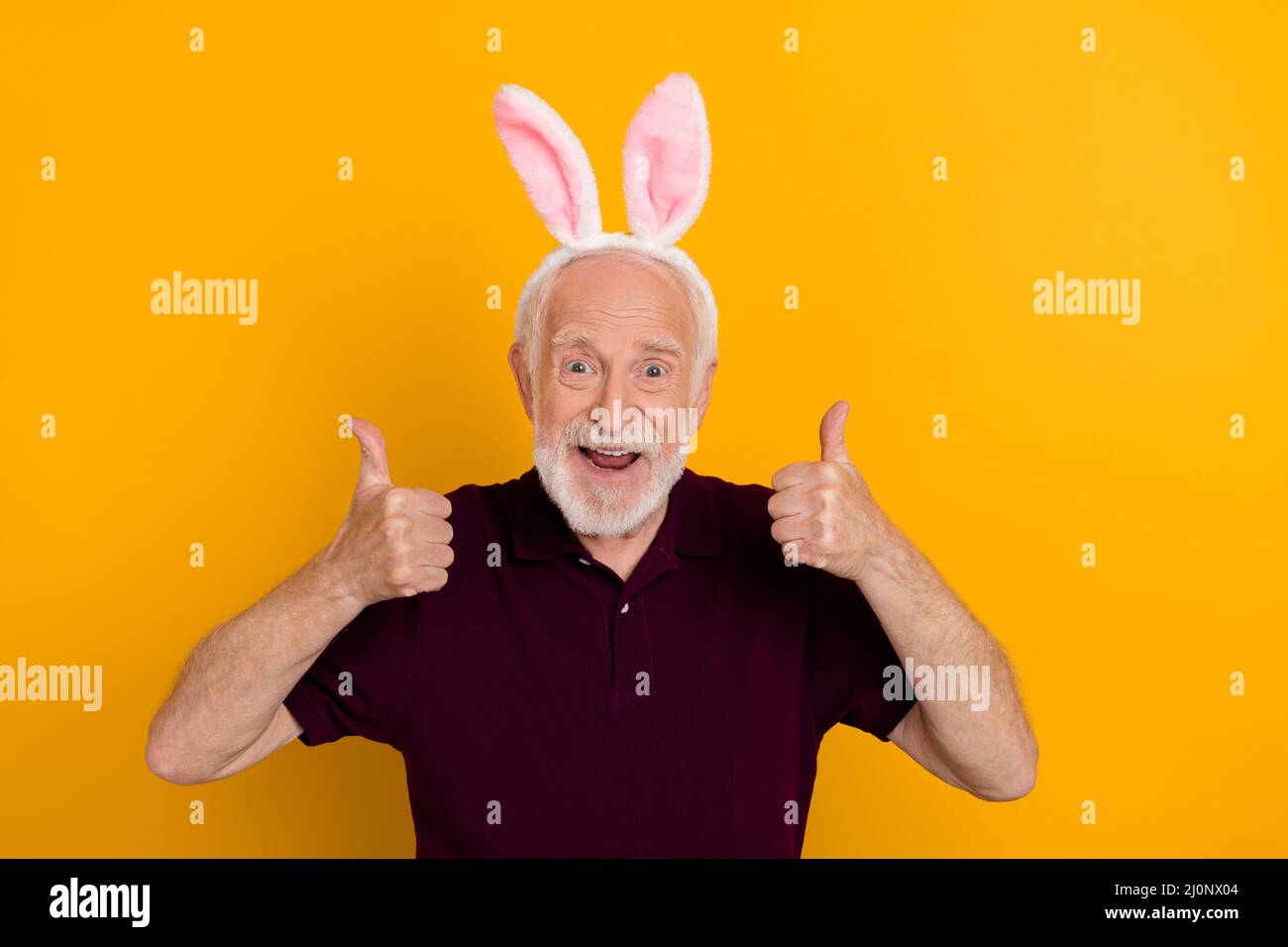 Photo of mature cheerful man show thumbs-up approve good feedback ...