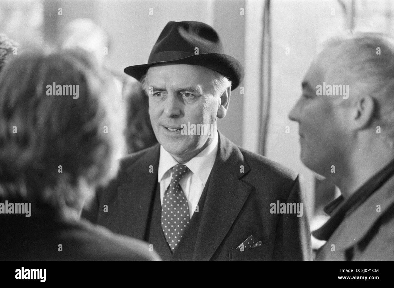 Minder tv george cole Black and White Stock Photos & Images - Alamy