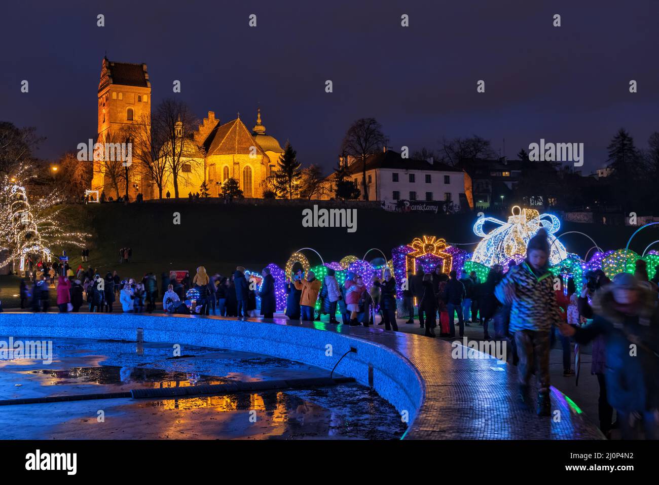 City of Warsaw, Poland, people with children during Christmas holiday ...