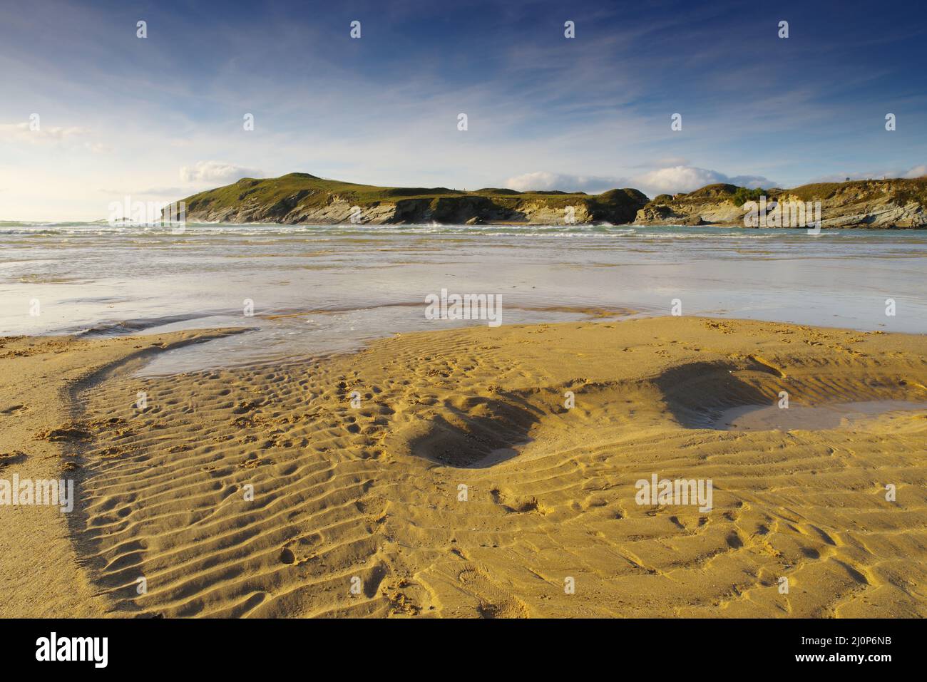 Porth beach newquay hi-res stock photography and images - Alamy