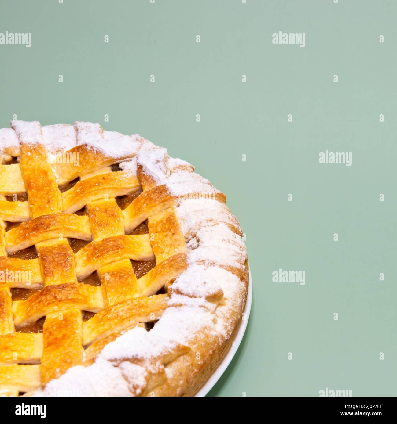 American tradition apple pie hi-res stock photography and images - Alamy