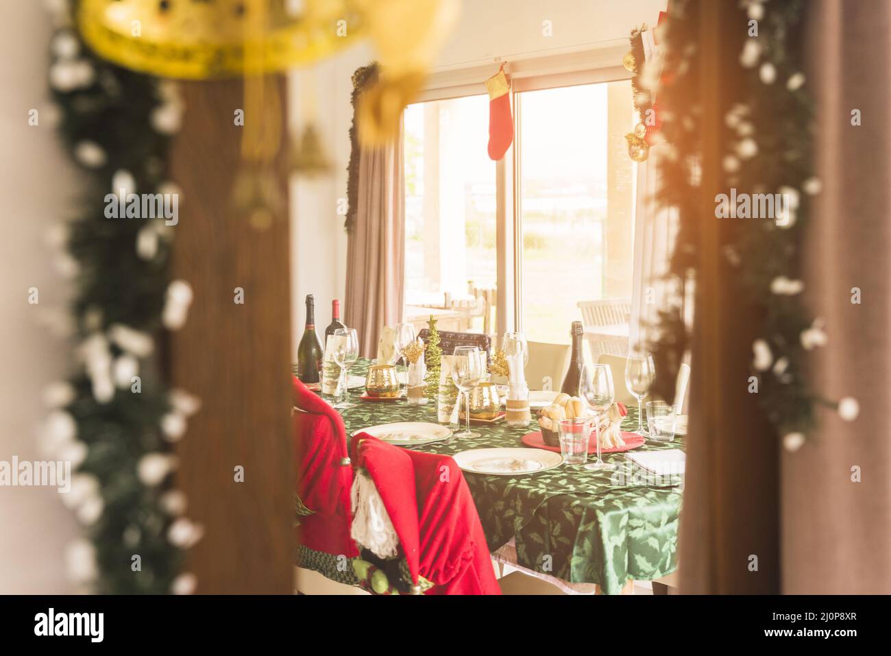 Beautiful dinner table hi-res stock photography and images - Alamy