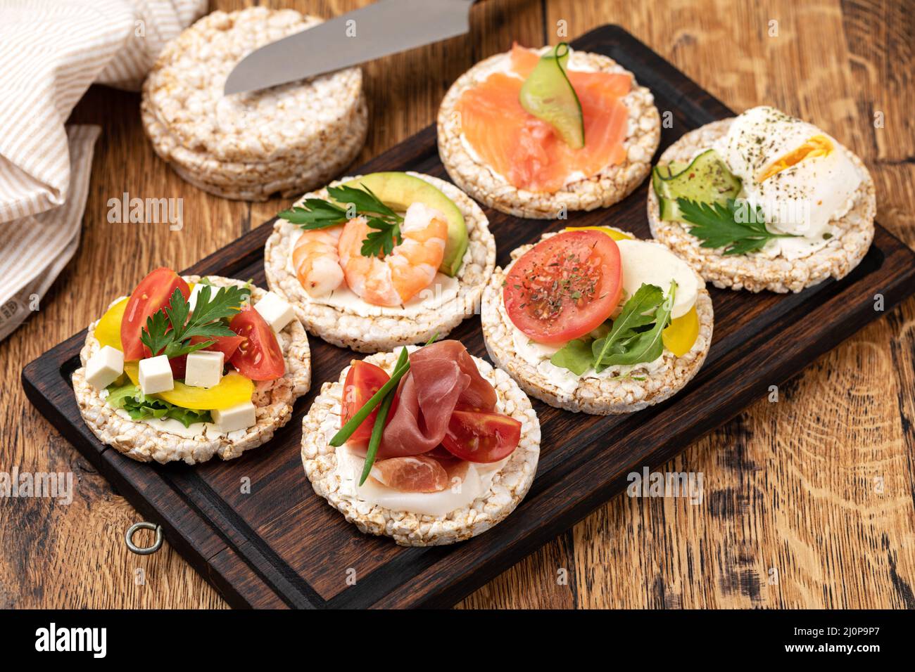 Rice cake tomato avocado hi-res stock photography and images - Alamy