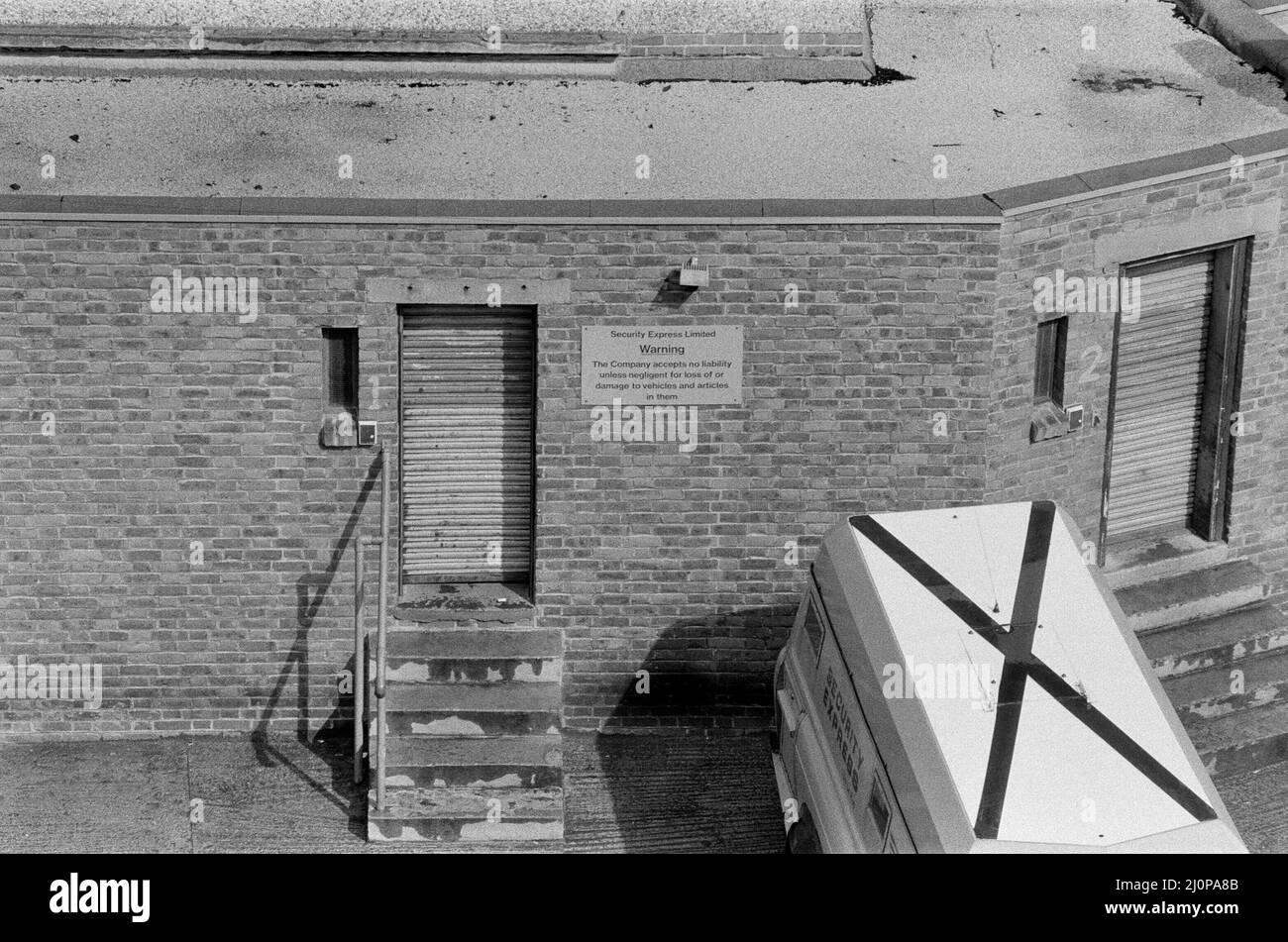 Security express building Black and White Stock Photos & Images - Alamy