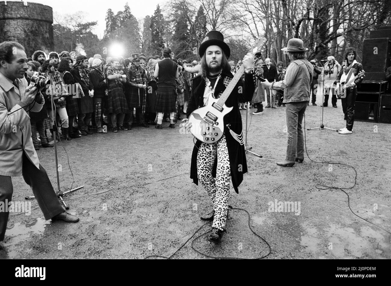 Slade band 1980s hi-res stock photography and images - Alamy