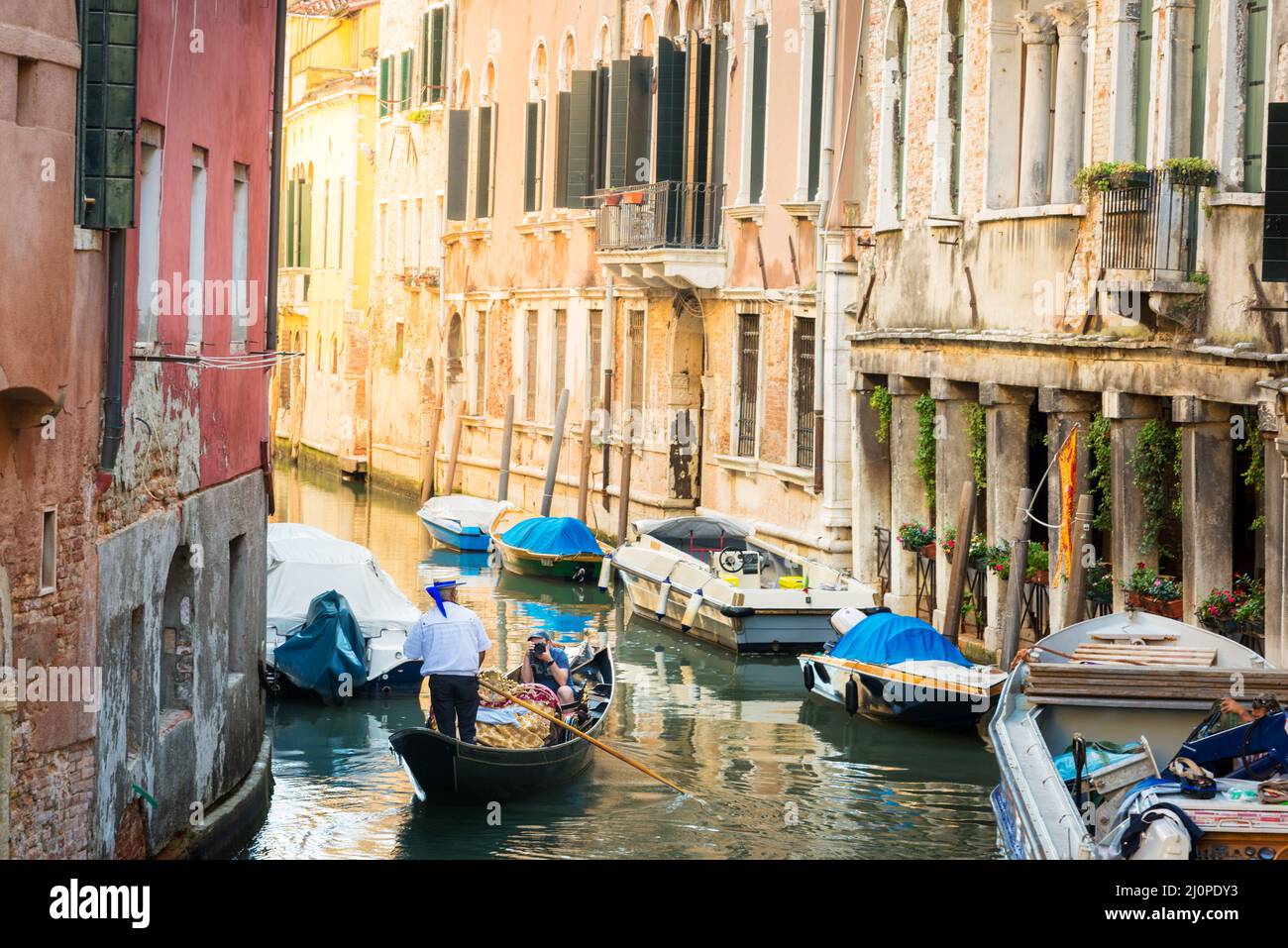 Medieval venice ships hi-res stock photography and images - Alamy
