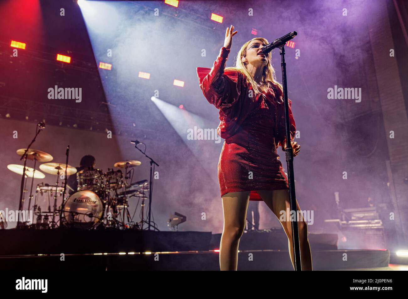 March 19, 2022: Scottish band CHVRCHES performing the UK leg of their ...