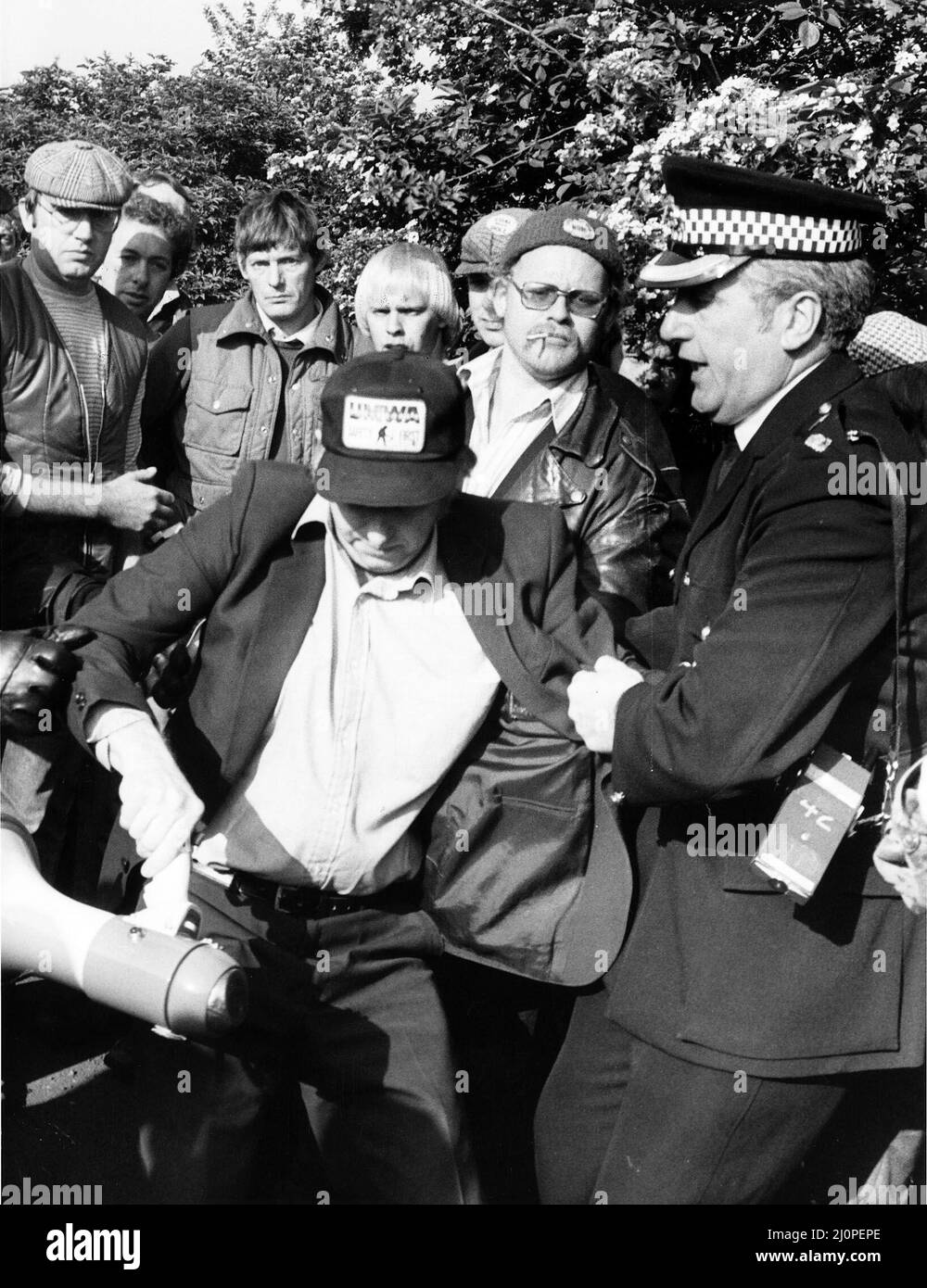 Arthur scargill arrested hi-res stock photography and images - Alamy
