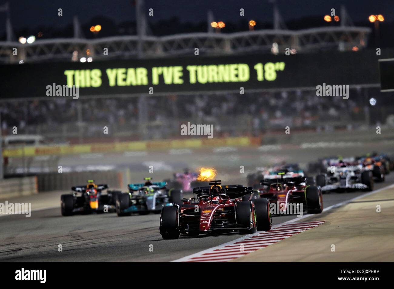 F1 start 2022 bahrain hi-res stock photography and images - Alamy