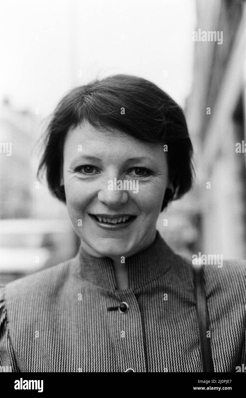 Delia Smith in Marylebone High Street, London. 27th November 1984 Stock ...