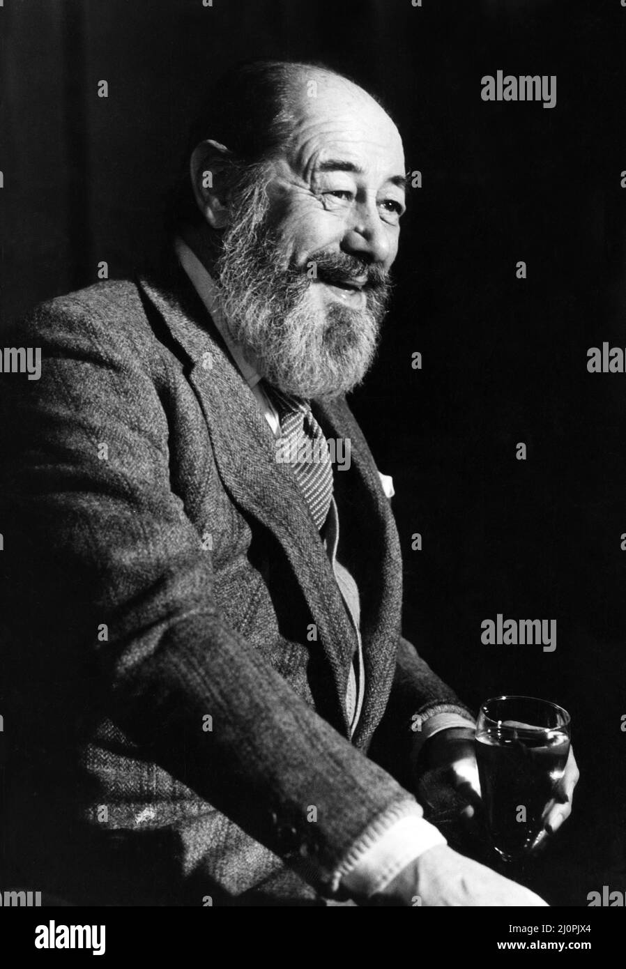 Actor Rex Harrison pictured in Manchester. March 1983 Stock Photo - Alamy