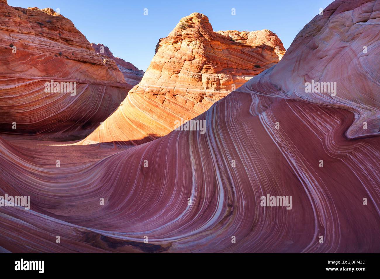 Layers wave hi-res stock photography and images - Alamy