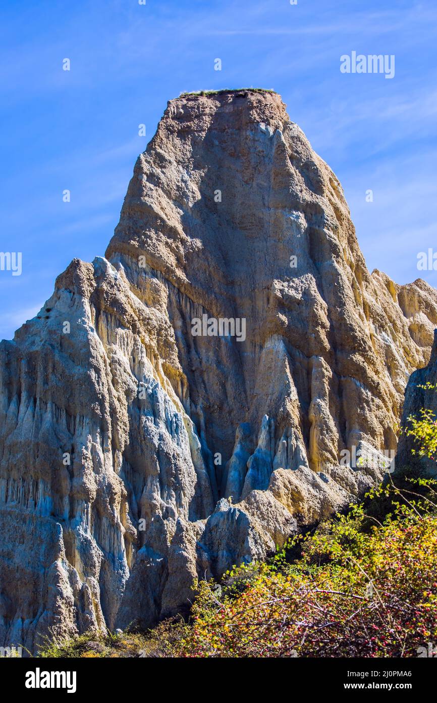 Jagged sharp pinnacles Stock Photo - Alamy