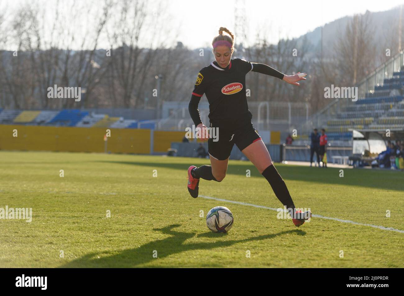 Sharon Beck (10 1. FC Cologne) during the Flyeralarm Frauen Bundesliga ...
