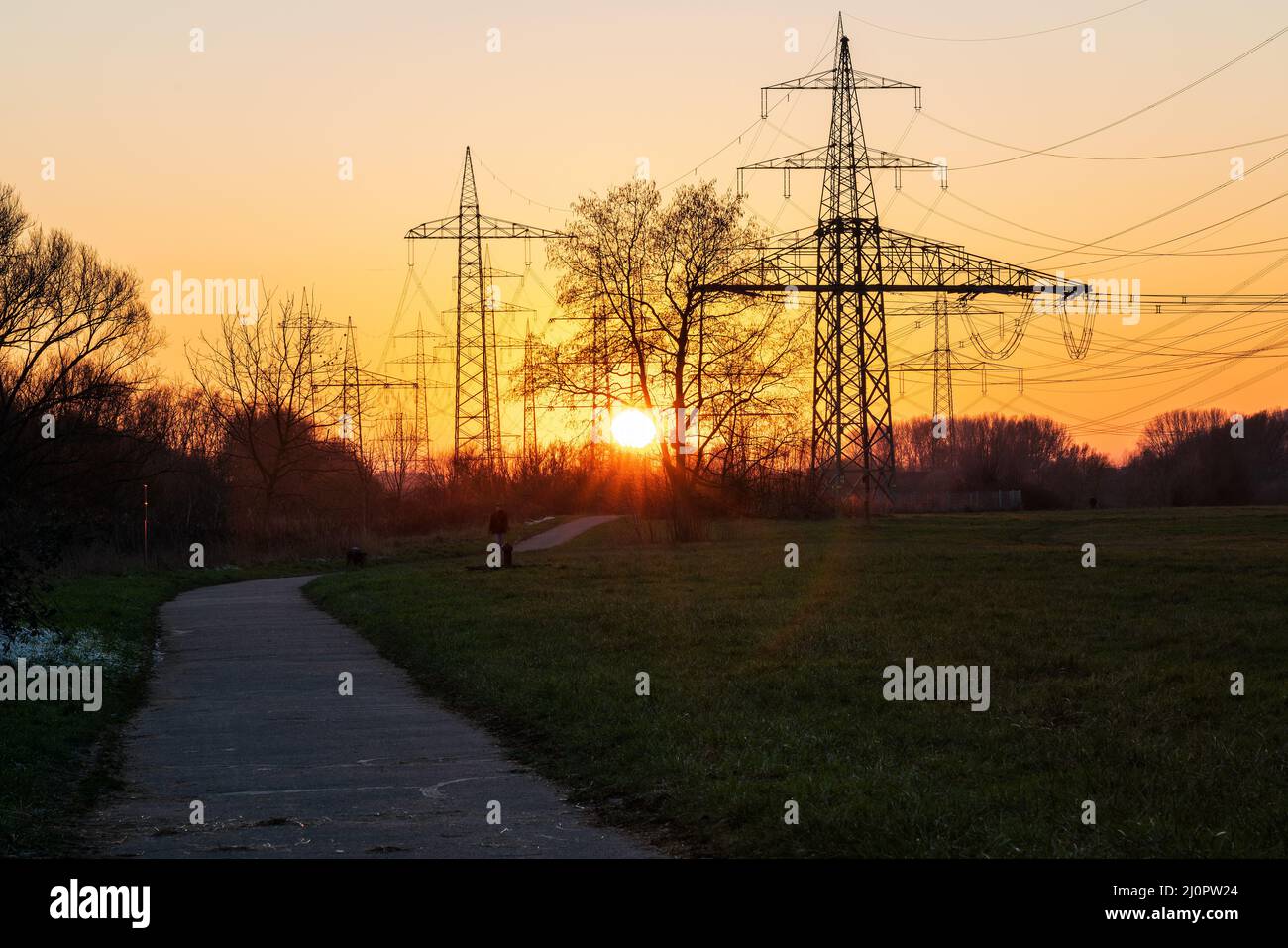 Sunset and electricity hi-res stock photography and images - Alamy