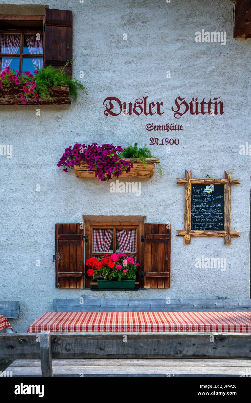 Booth huts hi-res stock photography and images - Alamy