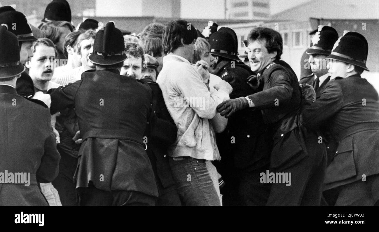 Mining strike 1984 Black and White Stock Photos & Images - Alamy