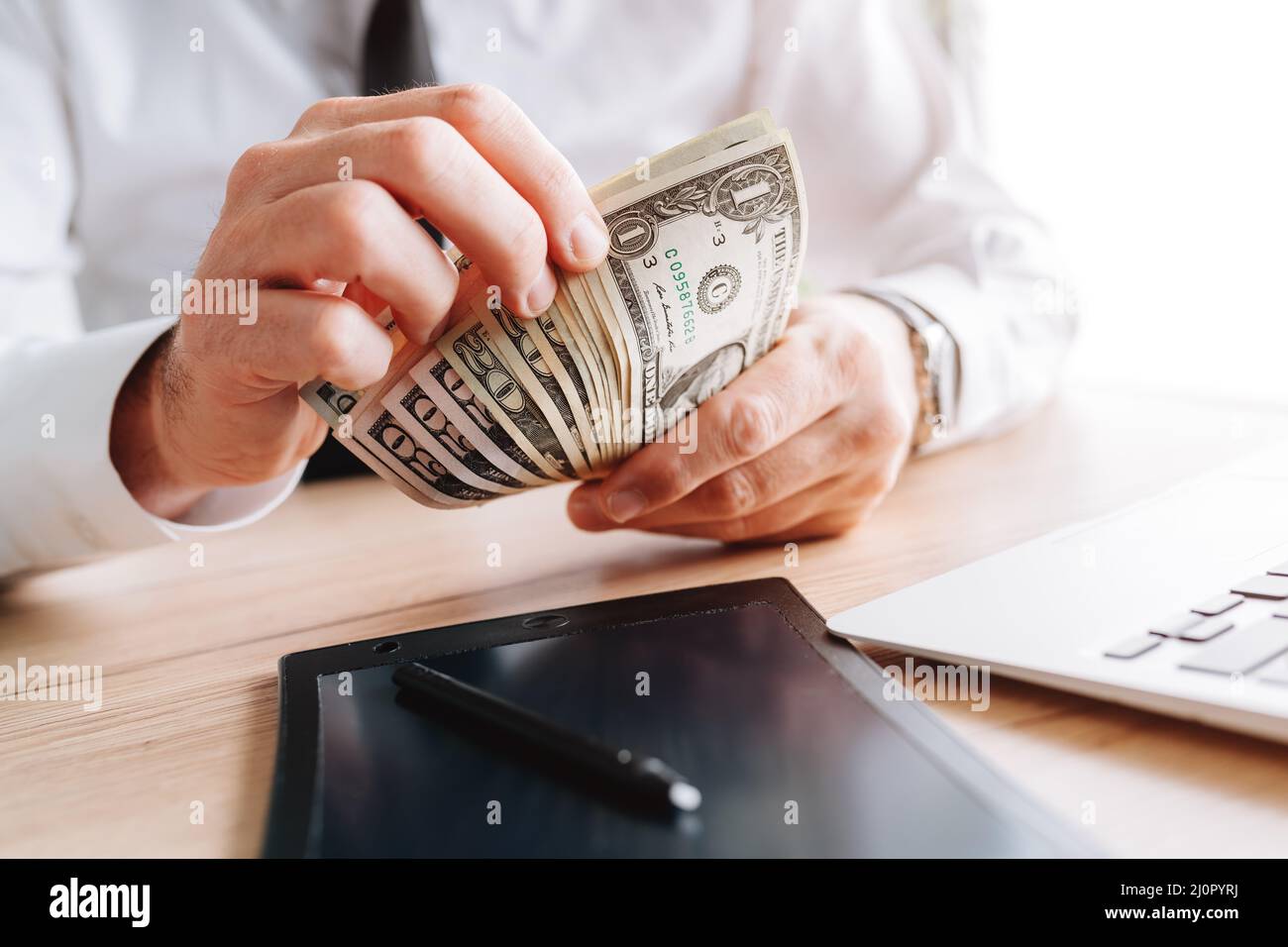 Petty cash hi-res stock photography and images - Alamy