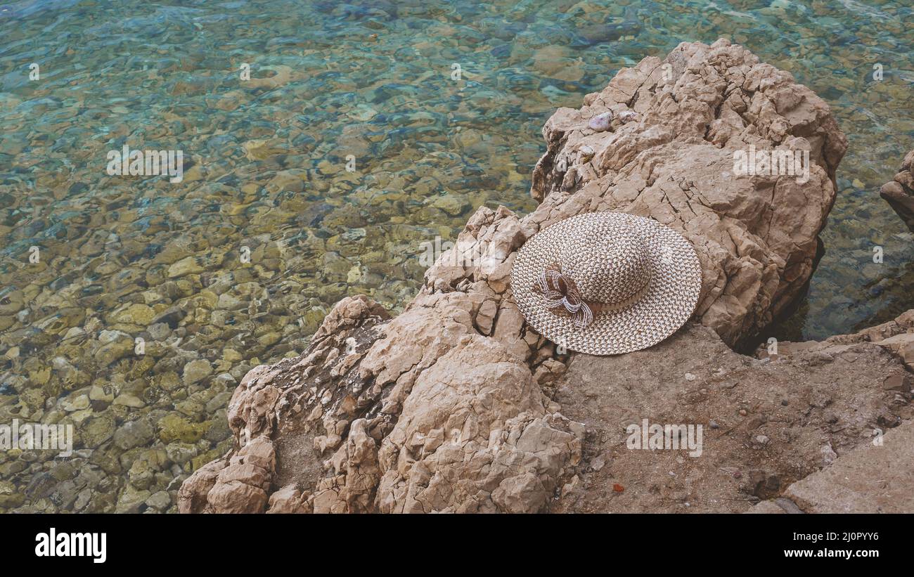 Beach hat hi-res stock photography and images - Alamy