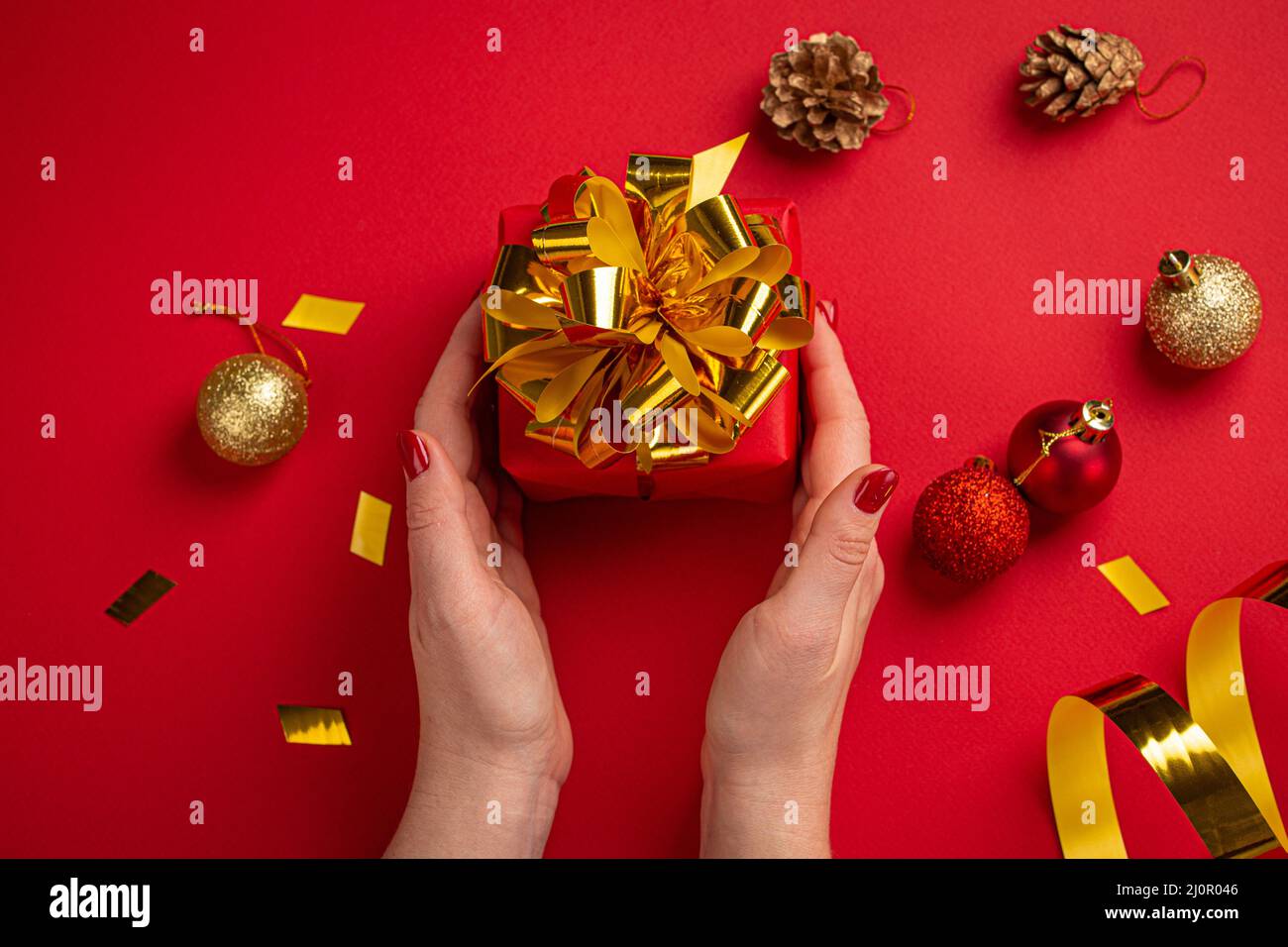 Present top hi-res stock photography and images - Alamy