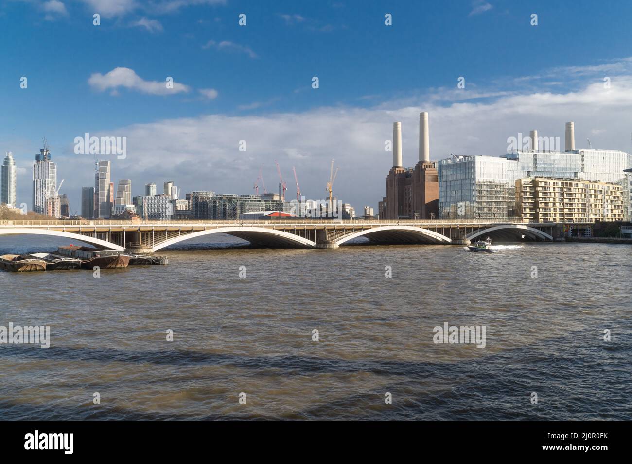 Nine elms railway hi-res stock photography and images - Alamy