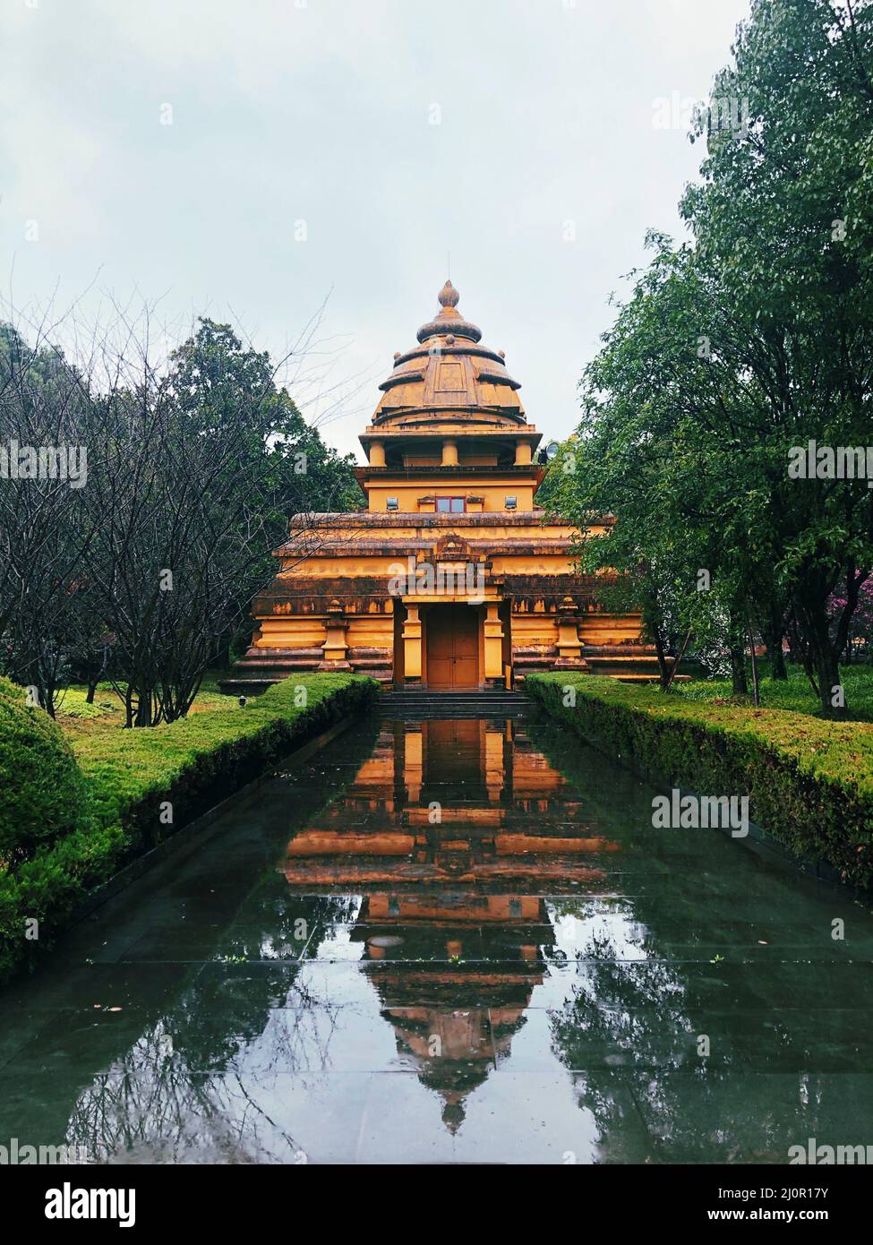 Asian temple in greenery Stock Photo - Alamy