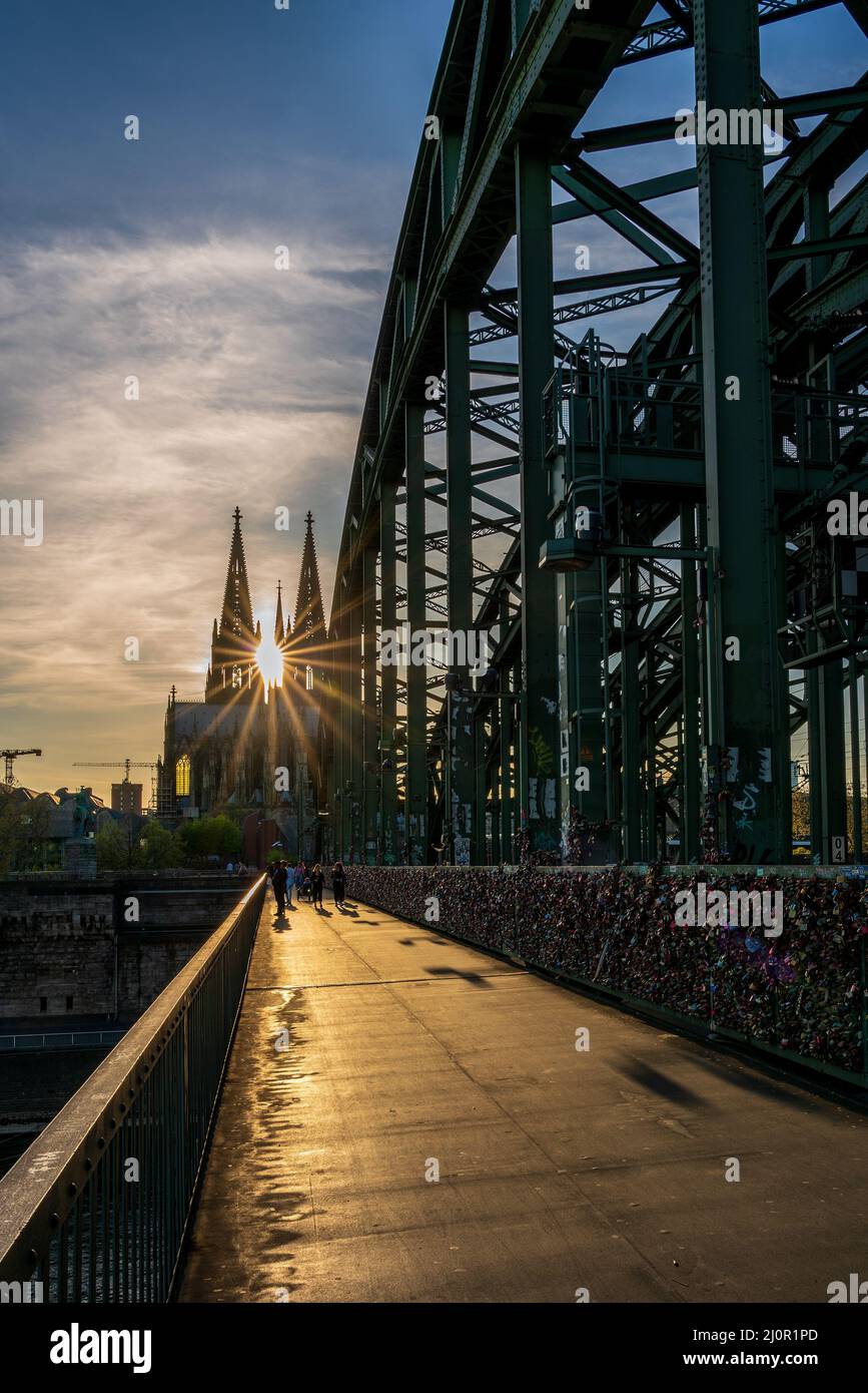 Cologne Cathedral at sunset Stock Photo - Alamy