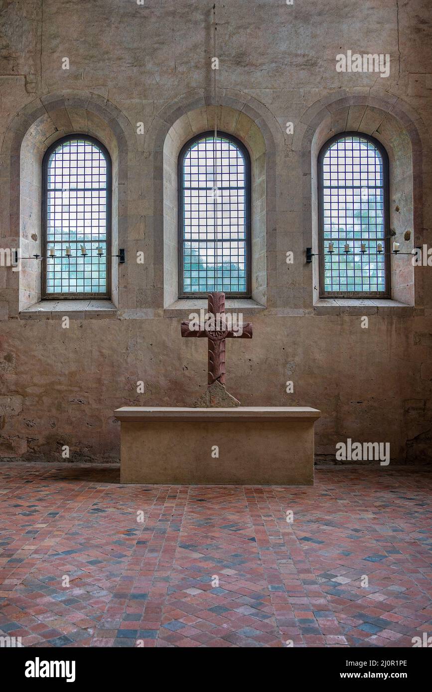 Abbey cross hi-res stock photography and images - Alamy