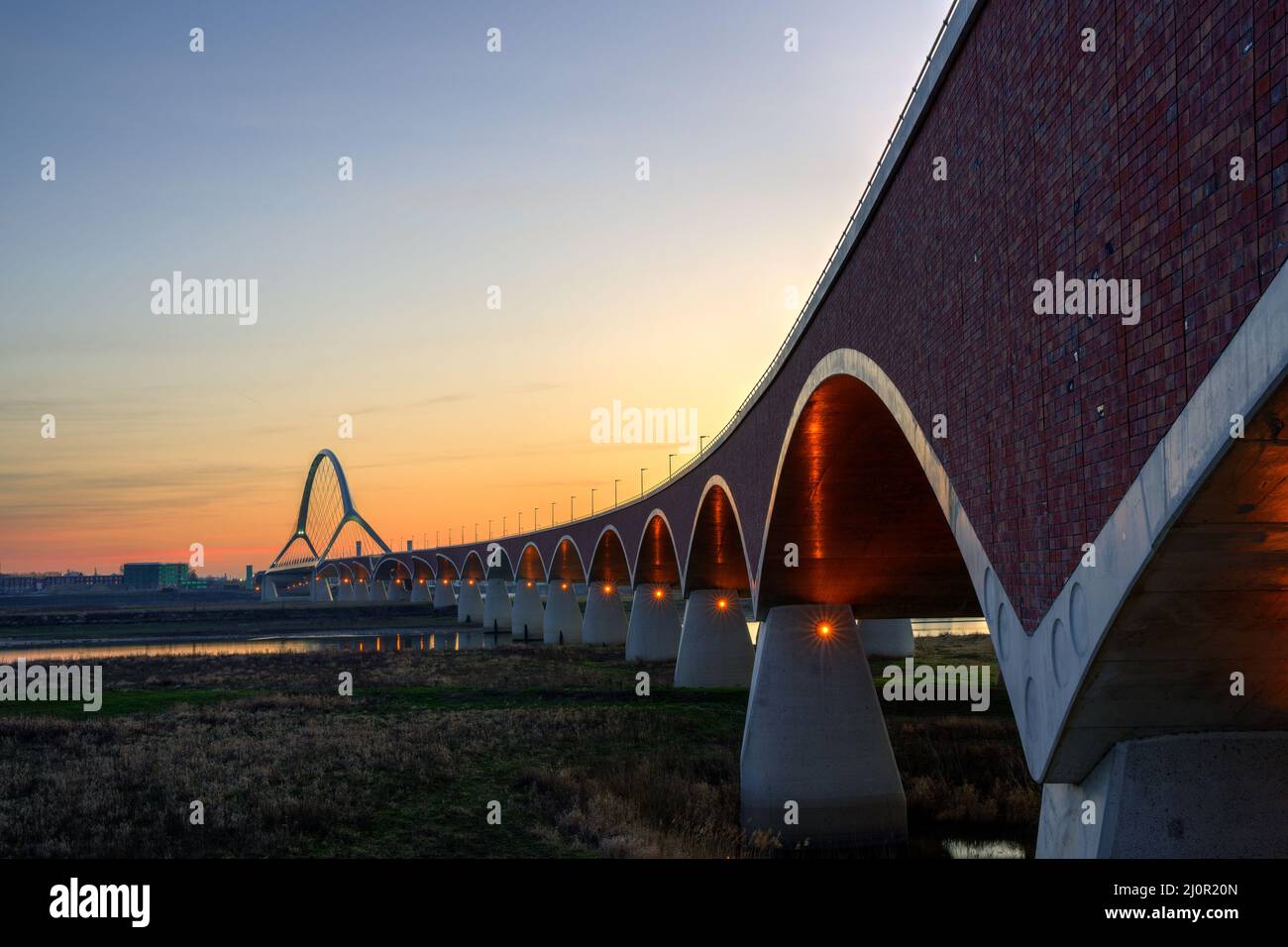 The bridge De Oversteek in Nijmegen Stock Photo - Alamy