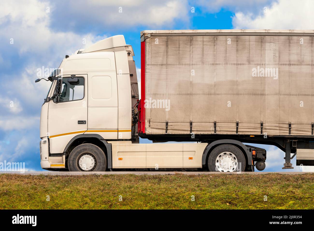 Heavy load logistics hi-res stock photography and images - Alamy