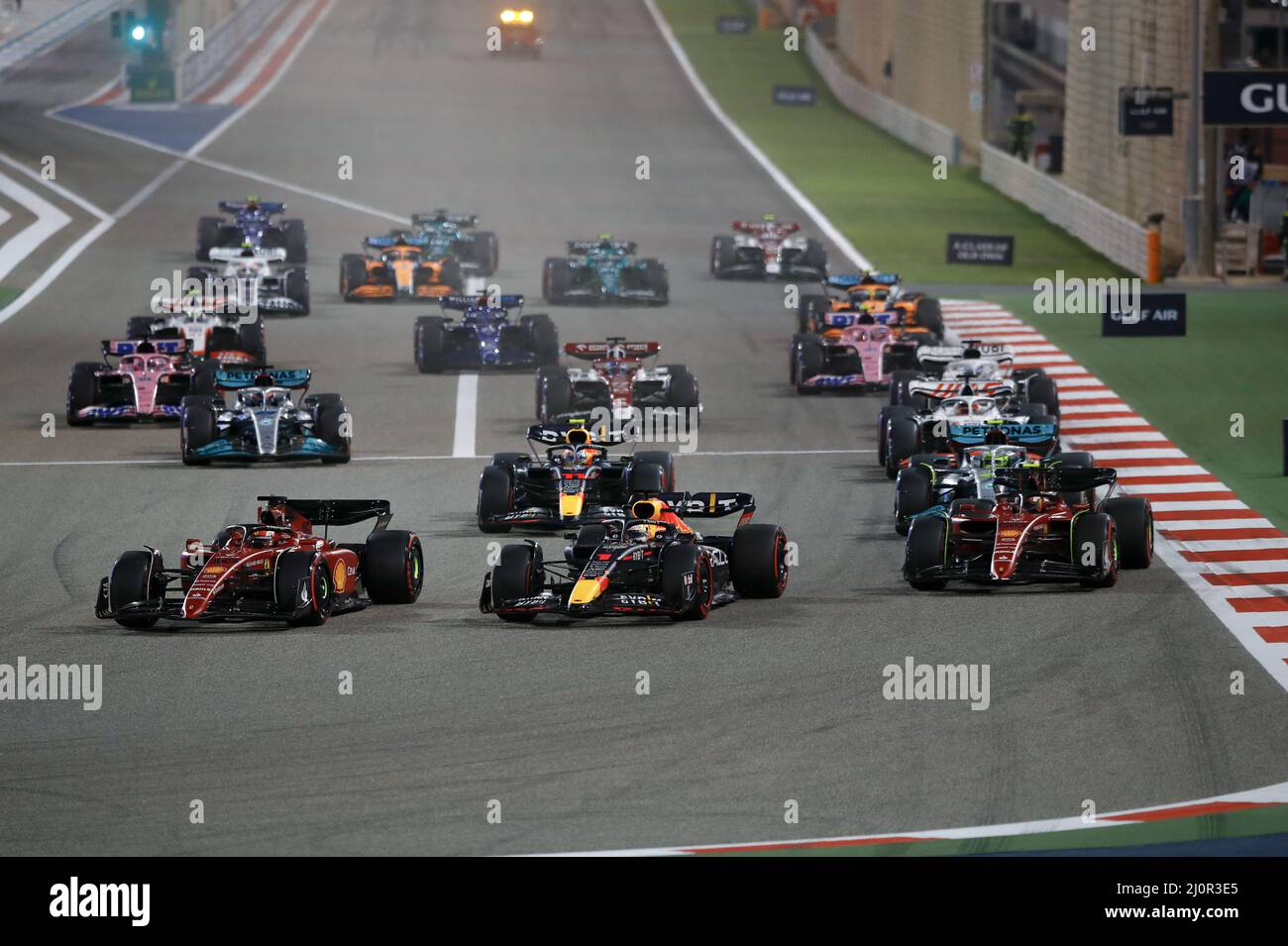 F1 start 2022 bahrain hi-res stock photography and images - Alamy