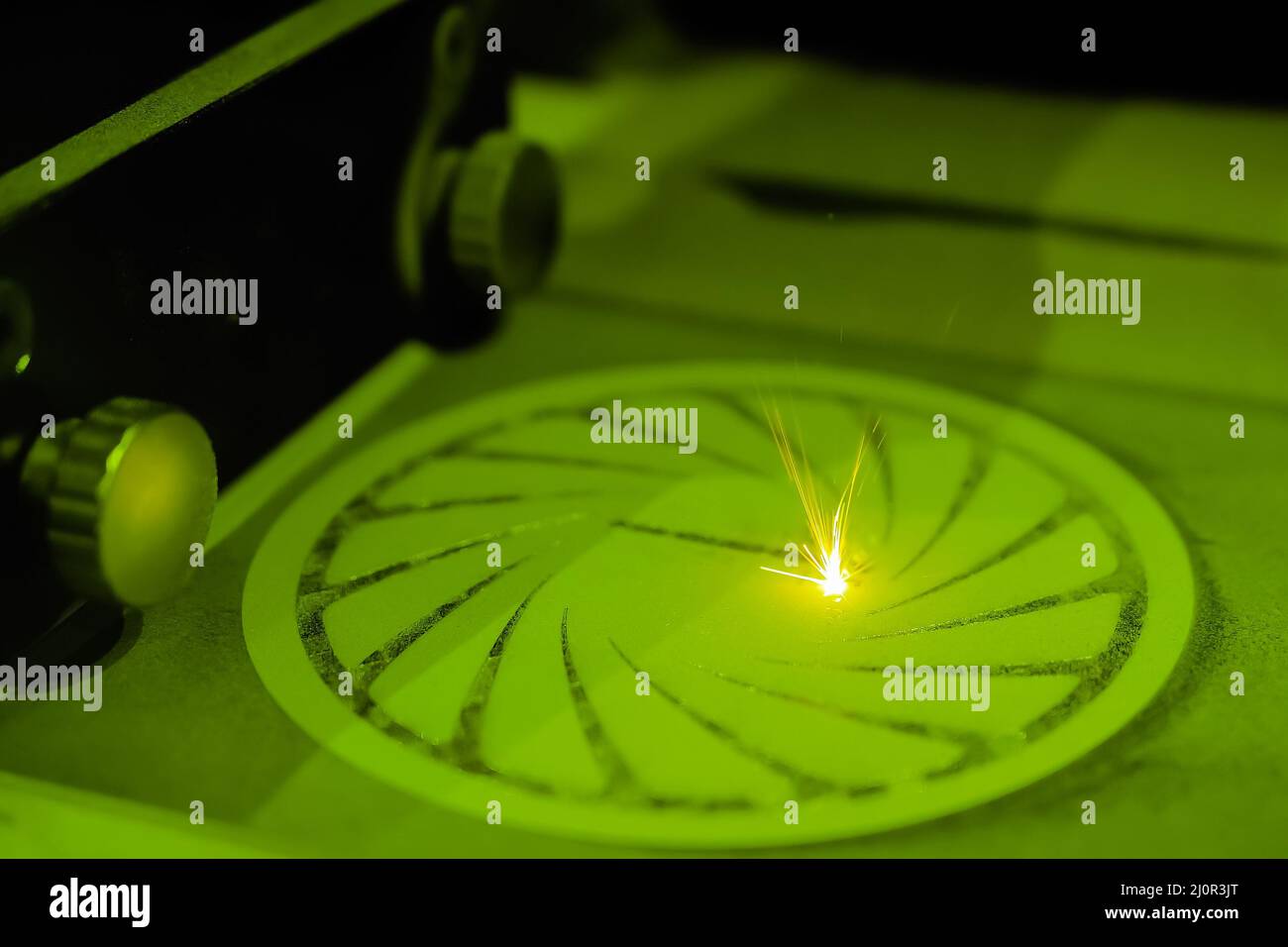 Selective laser melting: additive manufacturing metal 3D printer ...
