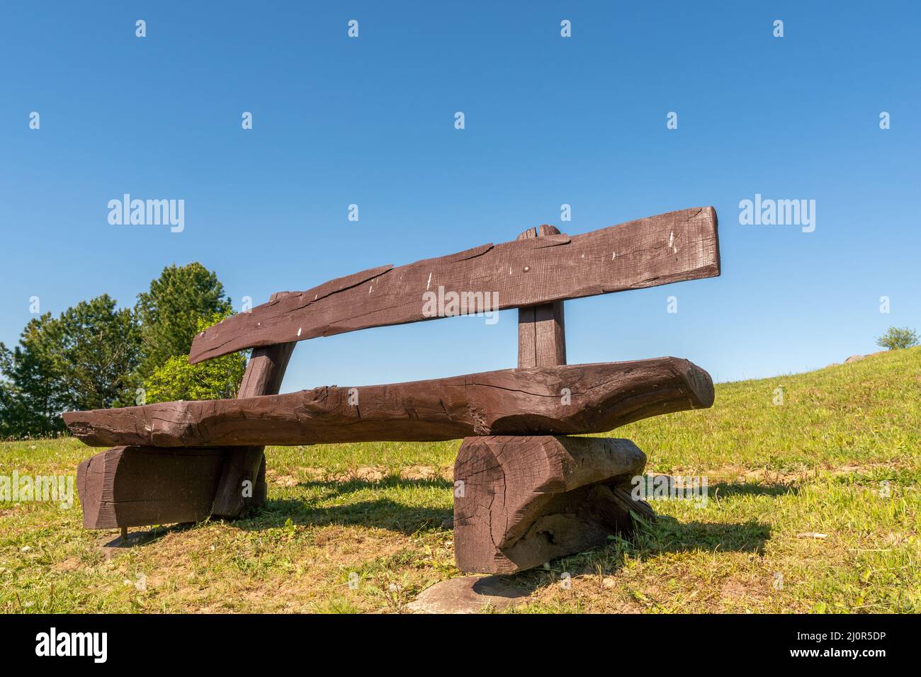 Empty wooden bench on hi-res stock photography and images - Alamy