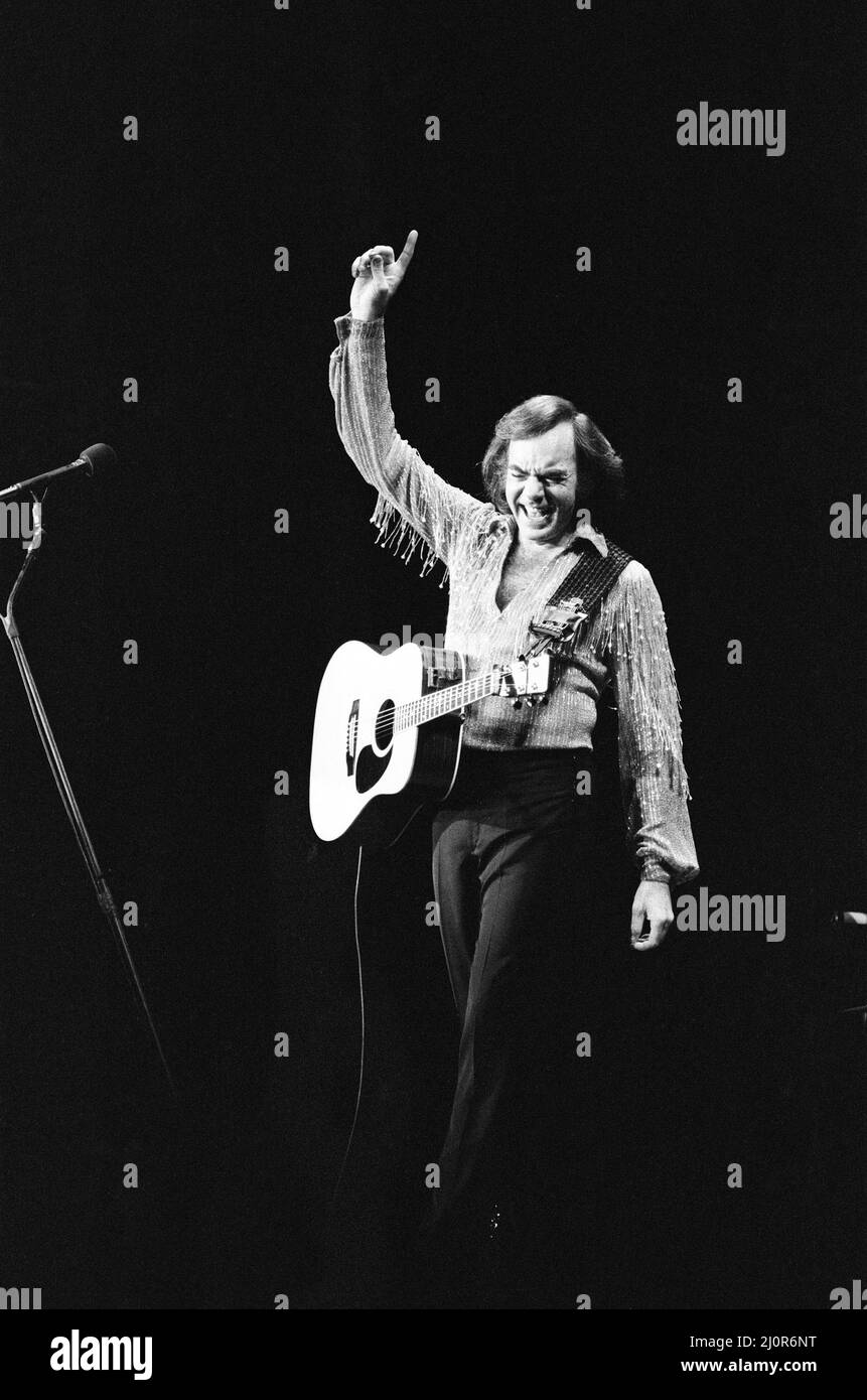 Singer neil diamond Black and White Stock Photos & Images - Alamy