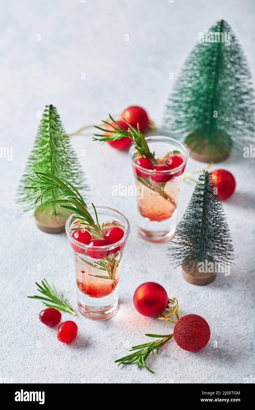 Vodka shots hi-res stock photography and images - Alamy