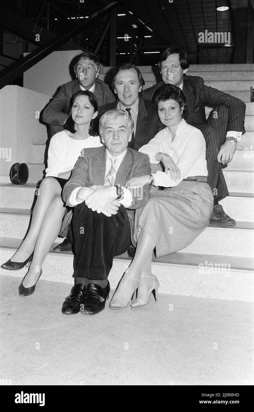 Angela rippon 1980s hi-res stock photography and images - Alamy