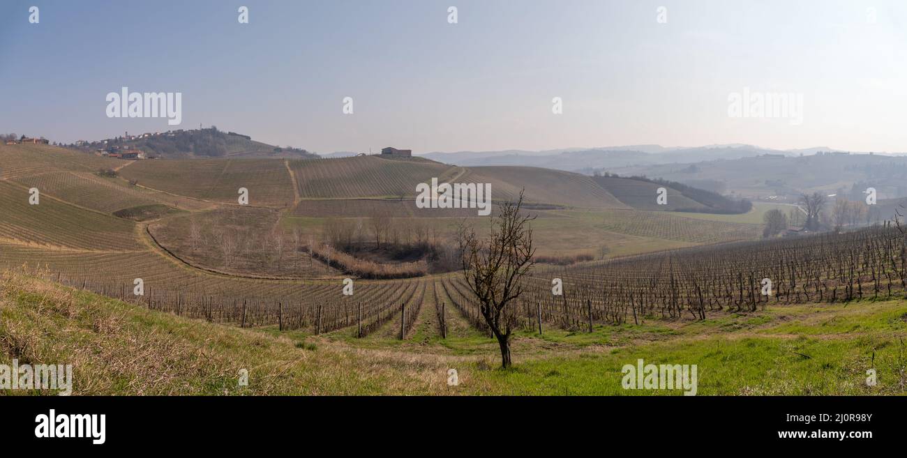 Piemonte hills hi-res stock photography and images - Alamy