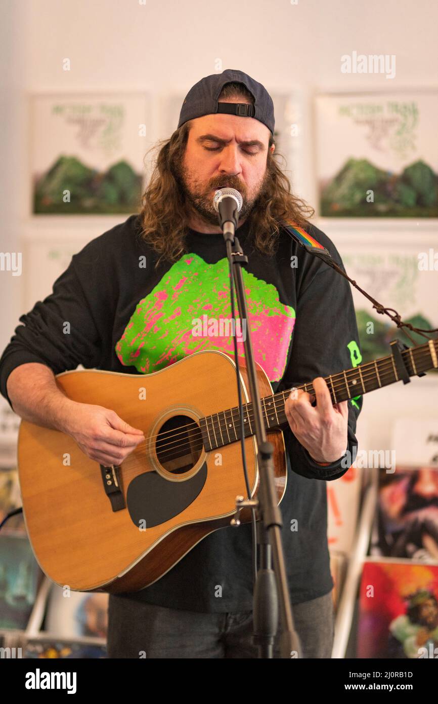 Johnny lynch pictish trail solo hi-res stock photography and images - Alamy