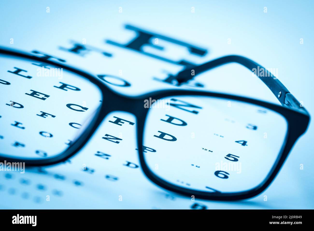 Eye sight chart hi-res stock photography and images - Alamy