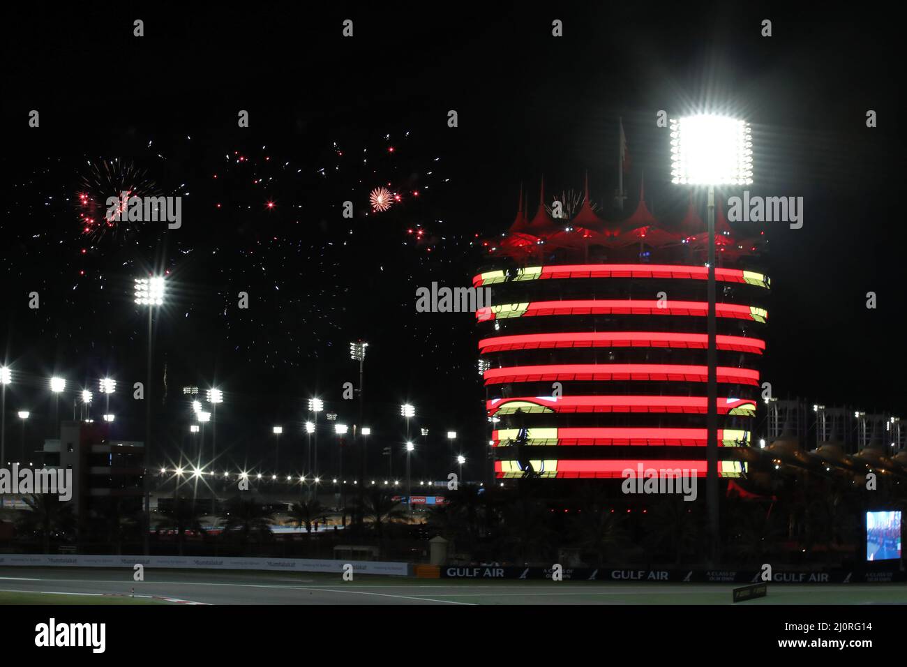 Bahrain formula one race fireworks hi-res stock photography and images ...