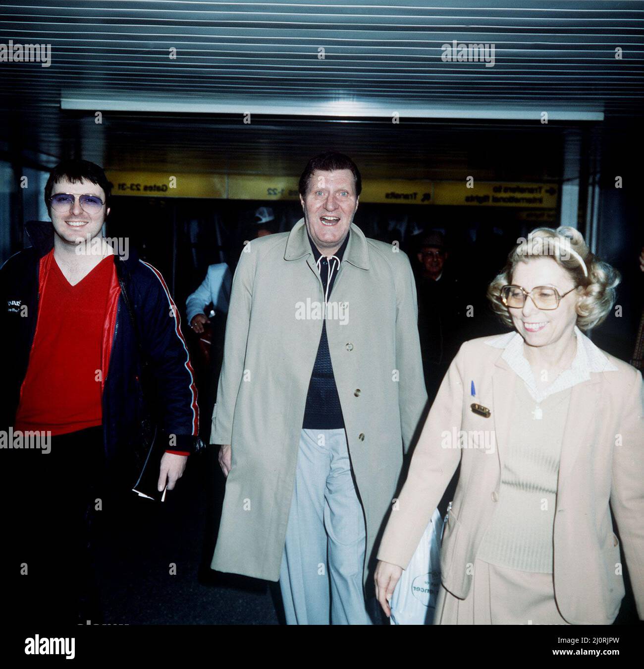 Comedian Tommy Cooper with his son Thomas Jnr dbase MSI Stock Photo - Alamy