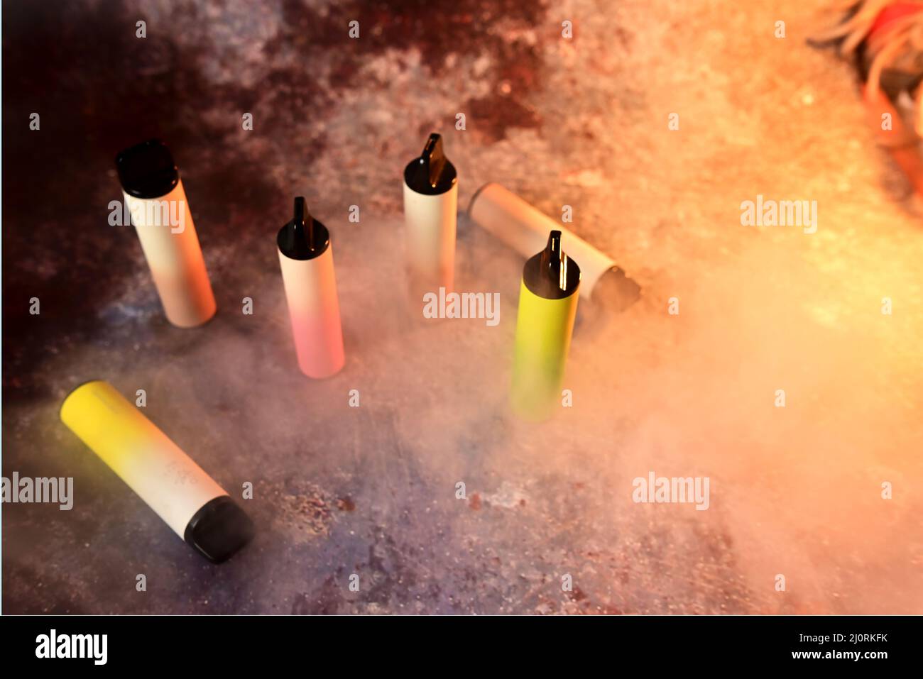 Electronic cigarettes smoke hi-res stock photography and images - Alamy